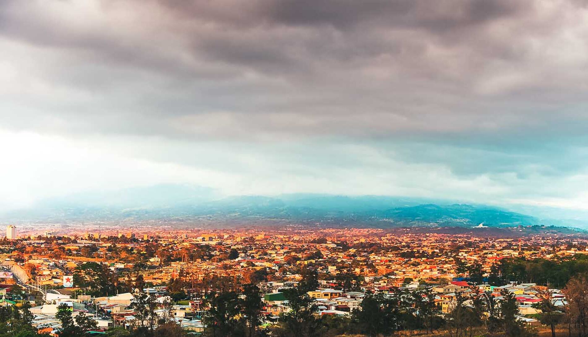 Allein reisen in Costa Rica: 6 Fakten für Deinen Solo-Trip - WeDesignTrips