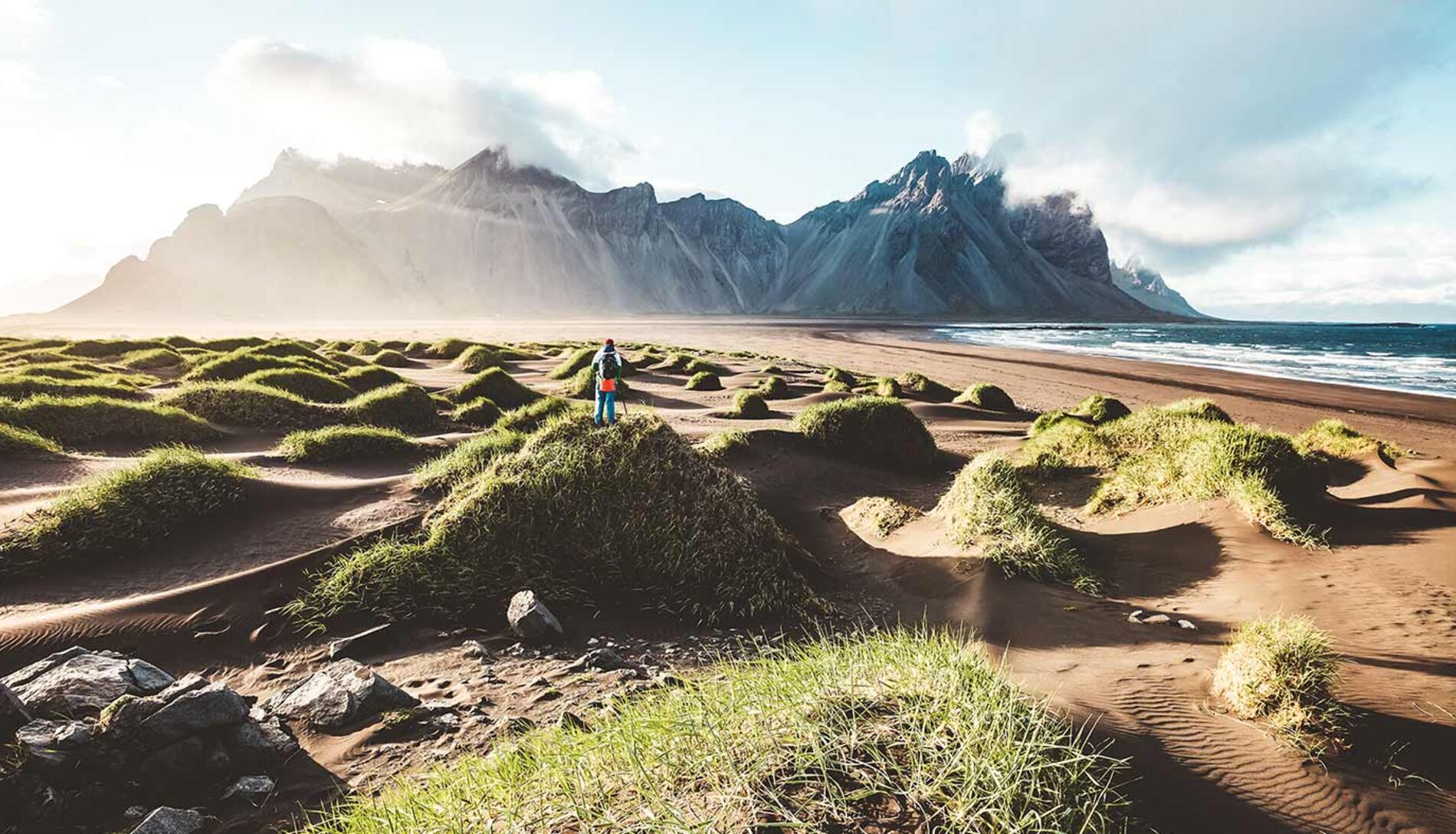 TOP 6 Strände in Island: Schwarz-weiß-bunte Vielfalt! - WeDesignTrips